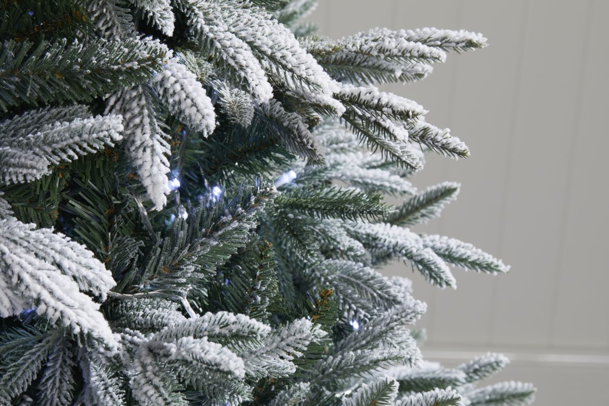 Buy The Colombian - Pre-Lit Artificial Christmas Tree - Snow Flocked ...